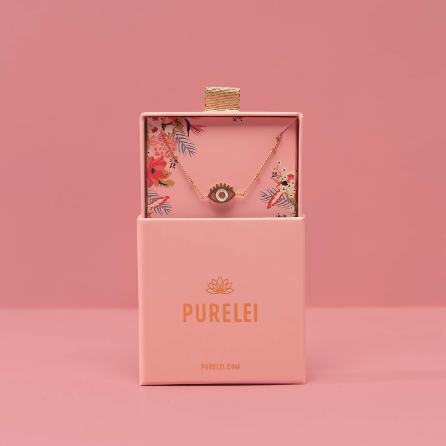 Pendant Boxes to Display Your Beautiful Pendants